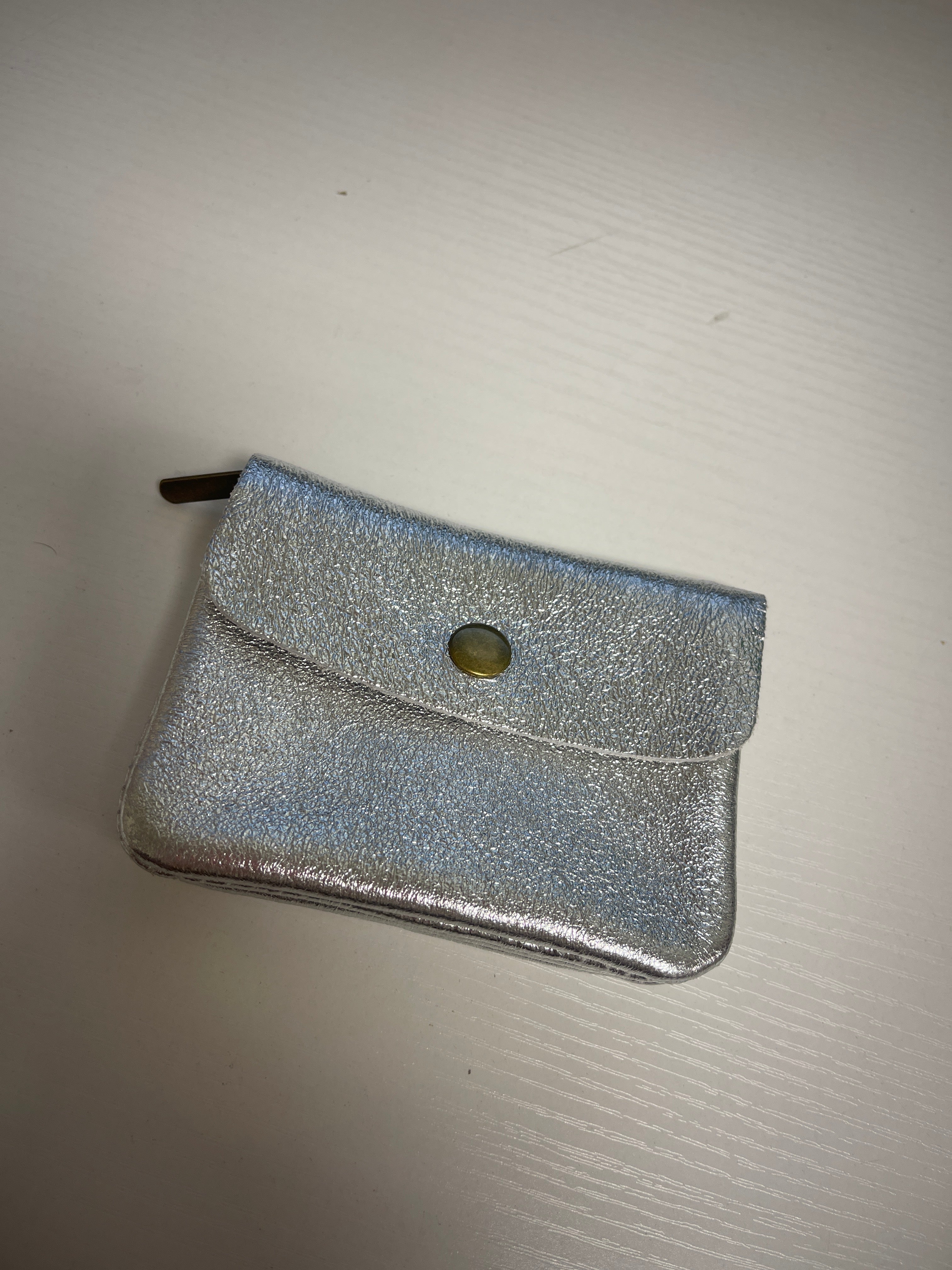 Silver Leather Coin Purse – The Oaks Apparel Co.